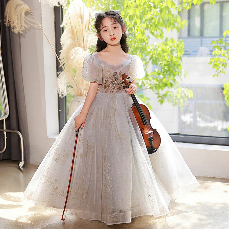 素材 ポリエステル、スパンコールなど カラー グレー サイズ 100　バスト56　ウエスト54 110　バスト60　ウエスト57 120　バスト64　ウエスト60 130　バスト68　ウエスト62 140　バスト72　ウエスト66 150　...