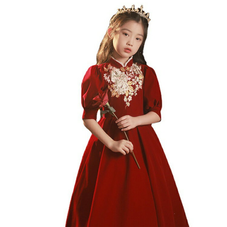 素材 ポリエステルなど カラー ワイン赤 サイズ 100　バスト56　ウエスト54 110　バスト60　ウエスト57 120　バスト64　ウエスト60 130　バスト68　ウエスト62 140　バスト72　ウエスト66 150　バスト76　...