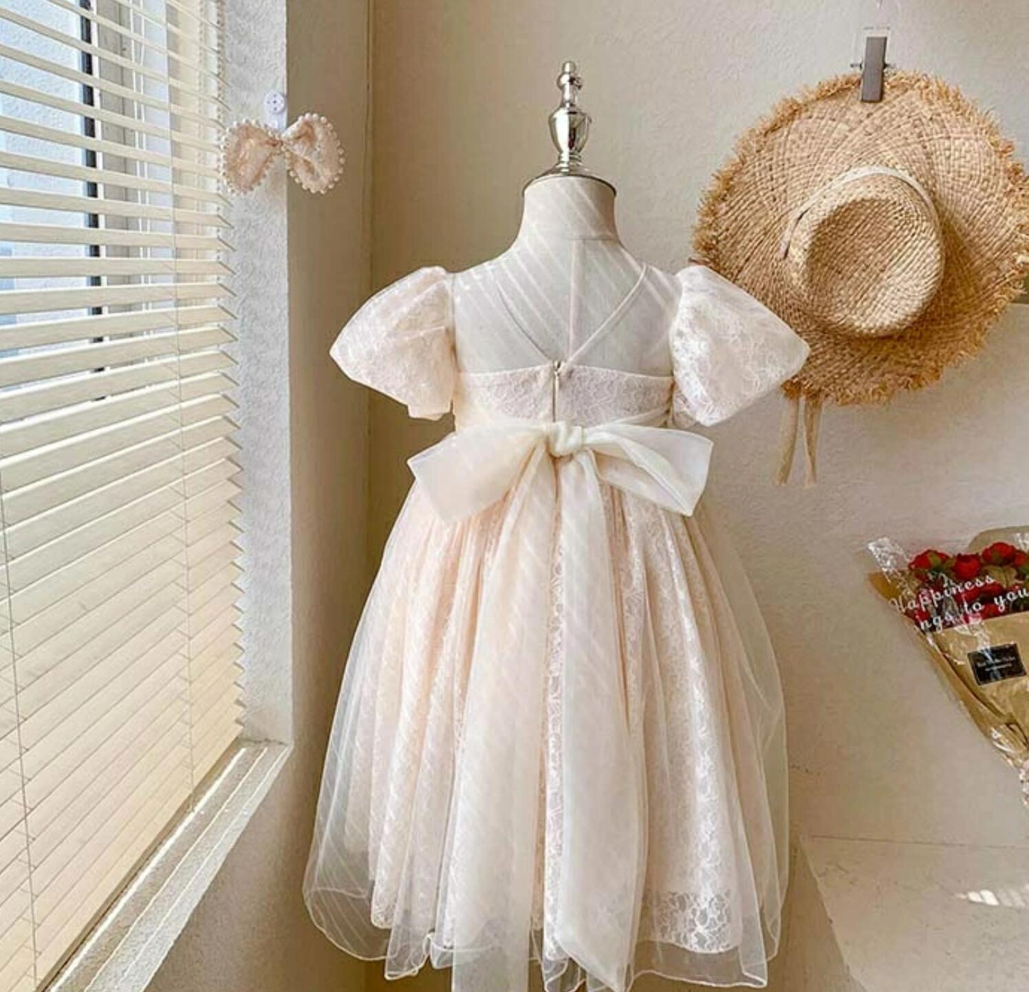 素材 ポリエステル、など カラー ドレス 注意事項 △スパンコールは元々取れやすい素材です。予めご了承ください。 △商品写真はできる限り実物の色に近づけるよう加工しておりますが、 お客様が使用するパソコンのモニター設定や部屋の照明により多少...