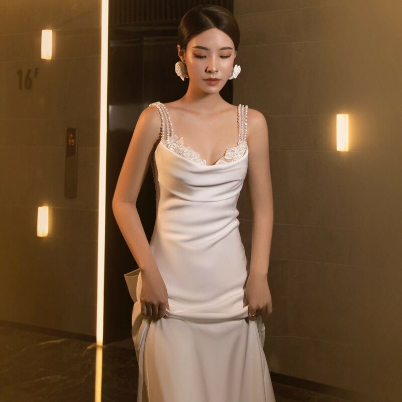 素材 ポリエステル、サテンなど カラー 白 サイズ XS　バスト77　ウエスト60　ヒップ82　参考体重40~44kg S　バスト80　ウエスト63　ヒップ86　参考体重45~49kg M　バスト84　ウエスト66　ヒップ90　参考体重50...