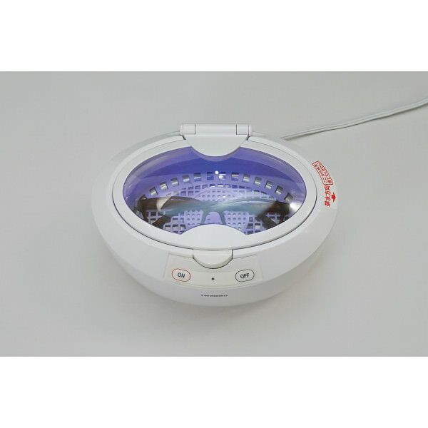 ●超音波が細かなスキマの汚れもすっきりと洗浄。 ブラシでは届かない細かな部分や隠れた部分まで洗浄。大きなメガネも入るゆとりのサイズ。便利なワンプッシュオープンふた。洗浄中の様子が見やすいLEDランプ付。 ■商品情報 ◇ブランド ツインバード...
