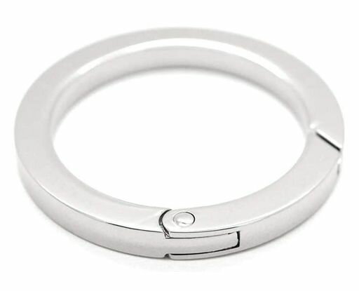 セット:4個セット 手作りにぴったり:使いやすいワンタッチキーホルダー金具で、ハンドメイドキーホルダーに欠かせない金具です。プラ板、フェルトマスコット、レジン、革小物などを作ったりこの金具に留めると、オリジナルなキーホルダー完成。 多用途:...