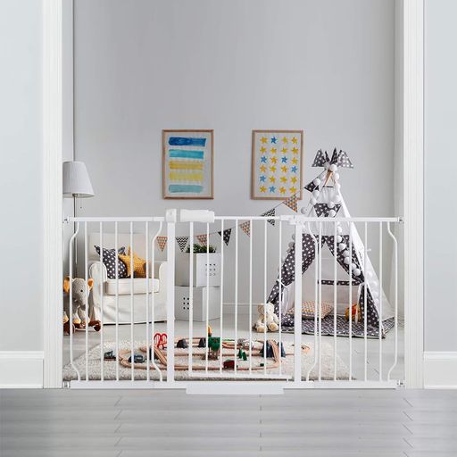 【壁や柱を傷つけず】壁に傷をつけない突っ張り式で、壁に穴を開ける必要もないので賃貸でも取り付け可能です。壁に穴を開ける必要もないのでただネジの長さを調節してベビーゲートにしっかりとセットすることが出来ます。 【操作簡単なベビーゲート】片手で...