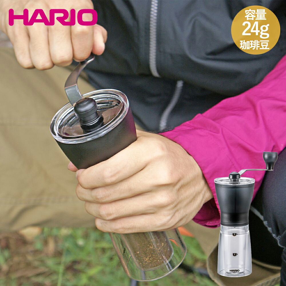 【商品について】すべてのパーツを分解・丸洗いできる、軽量のコーヒーミル。セラミック製の臼を使用しているため、摩擦熱が発生しにくく、熱によるコーヒー粉へのダメージを防ぎます。ハンドルをはずすとコンパクトに納まるので、アウトドアなどに持ち運びも...