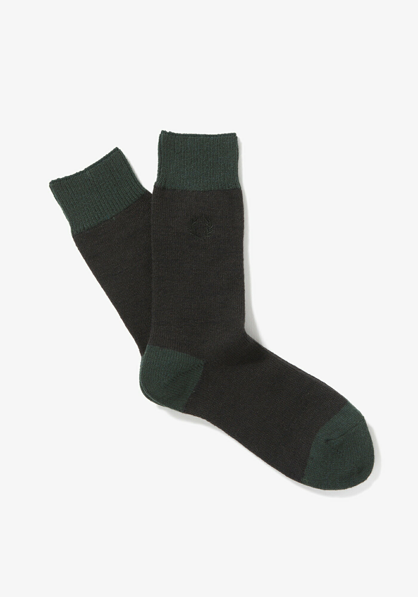 ●商品について ウェアに合わせたウール混のローゲージのミドル丈のソックス。 ●原産国 日本 ●素材 アクリル・ナイロン・ウール・他 ●サイズ 23cm 24cm 25cm フレッドペリーのオススメ商品はこちらです 　 フレッドペリー ポロシ...