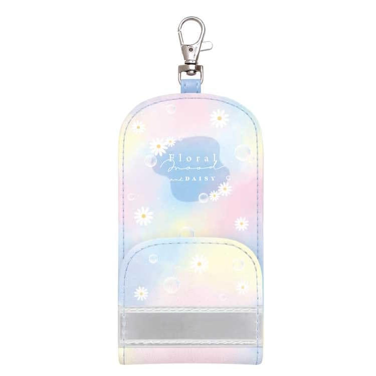 サイズ：約70×175×15mm素材：合皮毎日が楽しくなる雑貨ぞくぞく こちらは定番人気アイテム【ランドセルキーケース】 外から見えないように鍵を隠せるので紛失防止や防犯対策に。 面ファスナーでランドセルに固定でき、リフレクター（反射板）付...