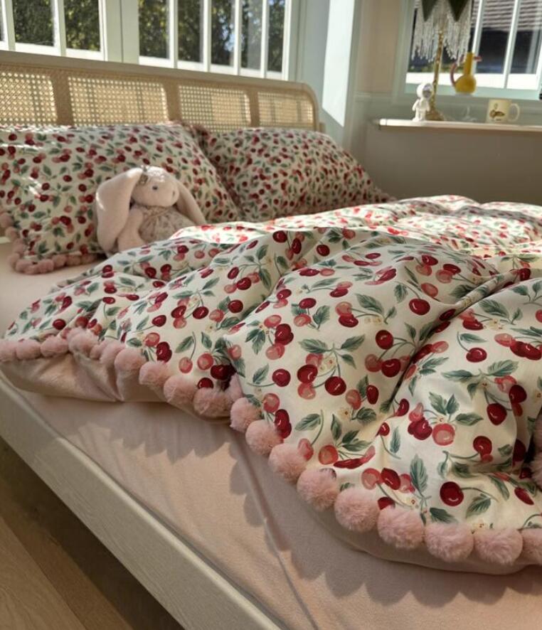 ご来店いただいて誠にありがとうございます。 ★付属品：なし ★カラー：写真より　 ★素材：ポリエステル、その他 ★サイズ（cm）： フラットシーツタイプ シングル（3点セット） 1点布団カバー：150*200cm 1点フラットシーツ：180...