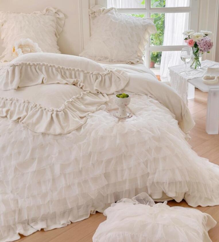 ご来店いただいて誠にありがとうございます。 ★付属品：なし ★カラー：写真より　 ★素材：ポリエステル、その他 ★サイズ（cm）： 1.5mサイズ用（4点セット） 1点布団カバー：200*230cm 1点フラットシーツ：245*250cm ...