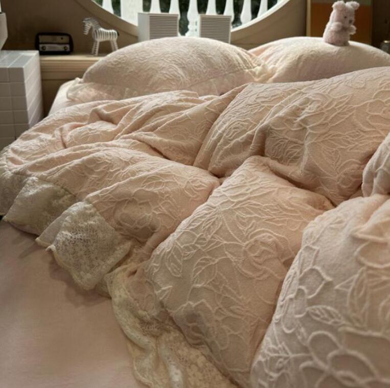 ご来店いただいて誠にありがとうございます。 ★付属品：なし ★カラー：写真より　 ★素材：ポリエステル、その他 ★サイズ（cm）： フラットシーツタイプ 1.5mサイズ用（4点セット） 1点布団カバー：200*230cm 1点フラットシーツ...