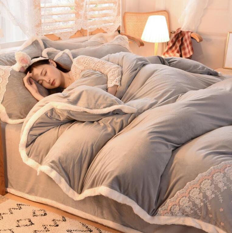 ご来店いただいて誠にありがとうございます。 ★付属品：なし ★カラー：写真より　 ★素材：ポリエステル、その他 ★サイズ（cm）： フラットシーツタイプ 1.5m/1.8mサイズ用 1点布団カバー：200*230cm 1点フラットシーツ：2...