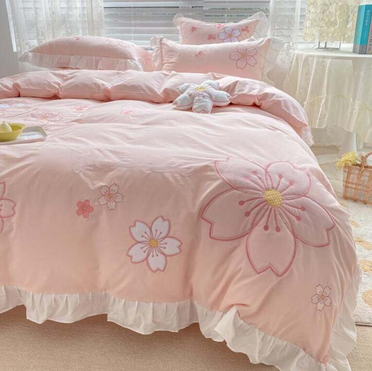 ご来店いただいて誠にありがとうございます。 ★付属品：なし ★カラー：写真より　 ★素材：ポリエステル、その他 ★サイズ（cm）： 1.2m（3点セット） 1点布団カバー：150*200cm 1点フラットシーツ：180*230cm 1点枕カ...