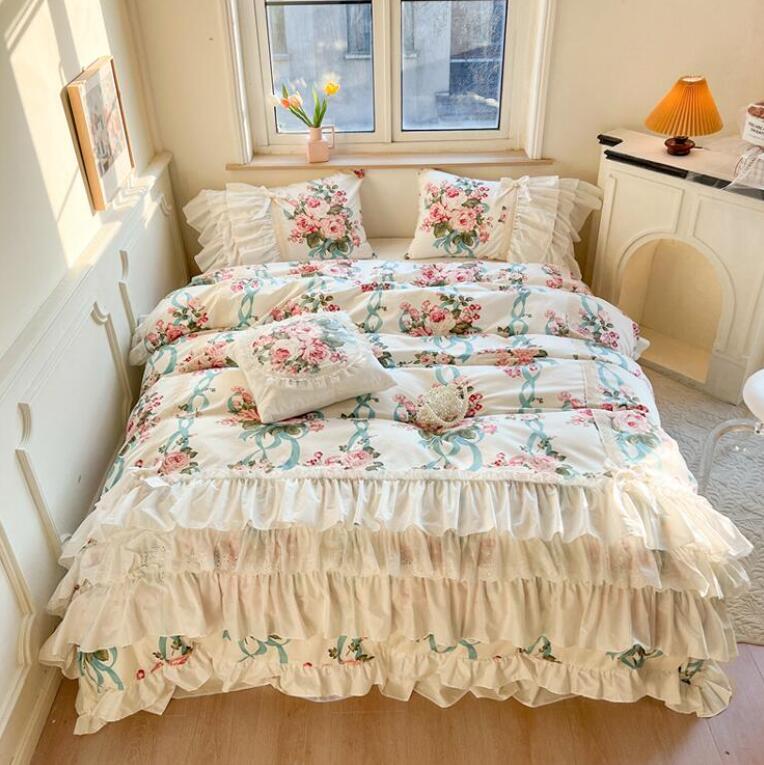 ご来店いただいて誠にありがとうございます。 ★付属品：なし ★カラー：写真より　 ★素材：ポリエステル、その他 ★サイズ（cm）： 1.5mサイズ用（4点セット） 1点布団カバー：200*230cm 1点ベッドスカート：150*200+45...