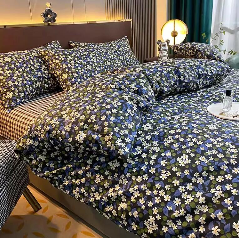 ご来店いただいて誠にありがとうございます。 ★付属品：なし ★カラー：写真より　 ★素材：ポリエステル、その他 ★サイズ（cm）： フラットシーツタイプ シングル（3点セット） 1点布団カバー：155*210cm 1点フラットシーツ：180...