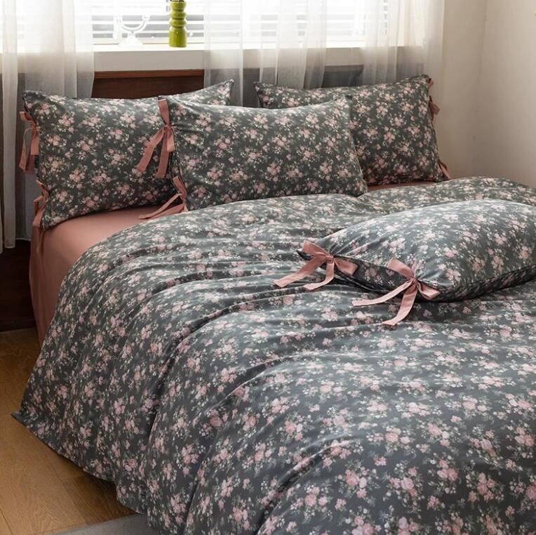 ご来店いただいて誠にありがとうございます。 ★付属品：なし ★カラー：写真より　 ★素材：ポリエステル、その他 ★サイズ（cm）： フラットシーツタイプ シングル（3点セット） 1点布団カバー：150*200cm 1点フラットシーツ：180...