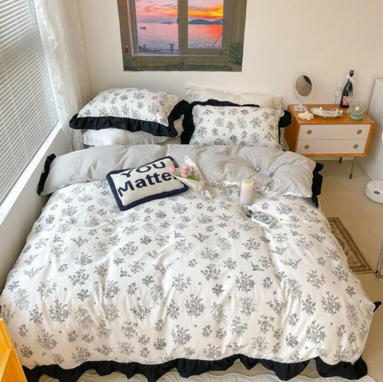 ご来店いただいて誠にありがとうございます。 ★付属品：なし ★カラー：写真より　 ★素材：ポリエステル、その他 ★サイズ（cm）： シングル 1.2mサイズ用（3点セット） 1点布団カバー：160*210 1点フラットシーツ：180*230...