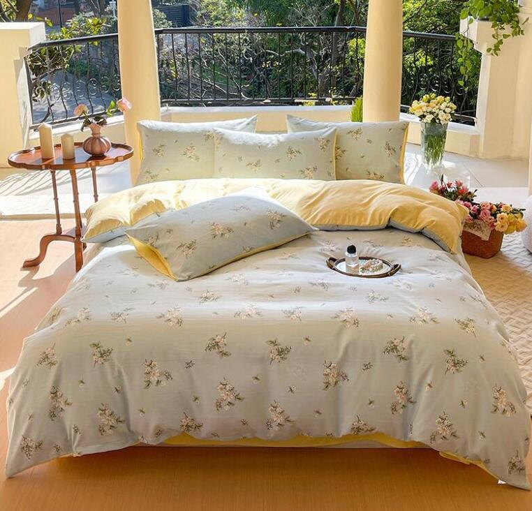 ご来店いただいて誠にありがとうございます。 ★付属品：なし ★カラー：写真より　 ★素材：ポリエステル、その他 ★サイズ（cm）： フラットシーツタイプ 1.2mサイズ用（3点セット） 1点布団カバー：150*200cm 1点フラットシーツ...