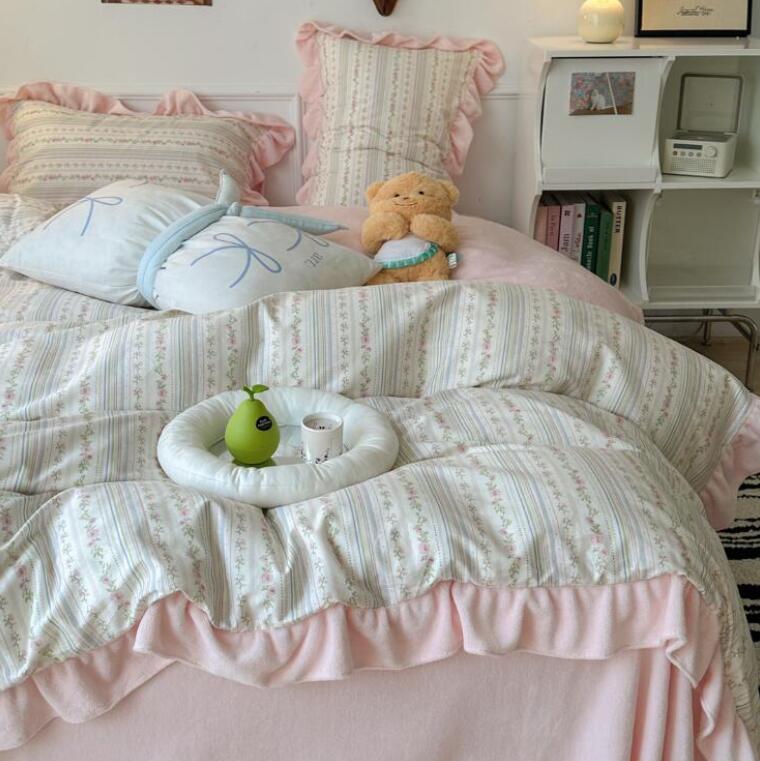 ご来店いただいて誠にありがとうございます。 ★付属品：なし ★カラー：写真より　 ★素材：ポリエステル、その他 ★サイズ（cm）： フラットシーツタイプ シングル（3点セット） 1点布団カバー：150*200cm 1点フラットシーツ：180...