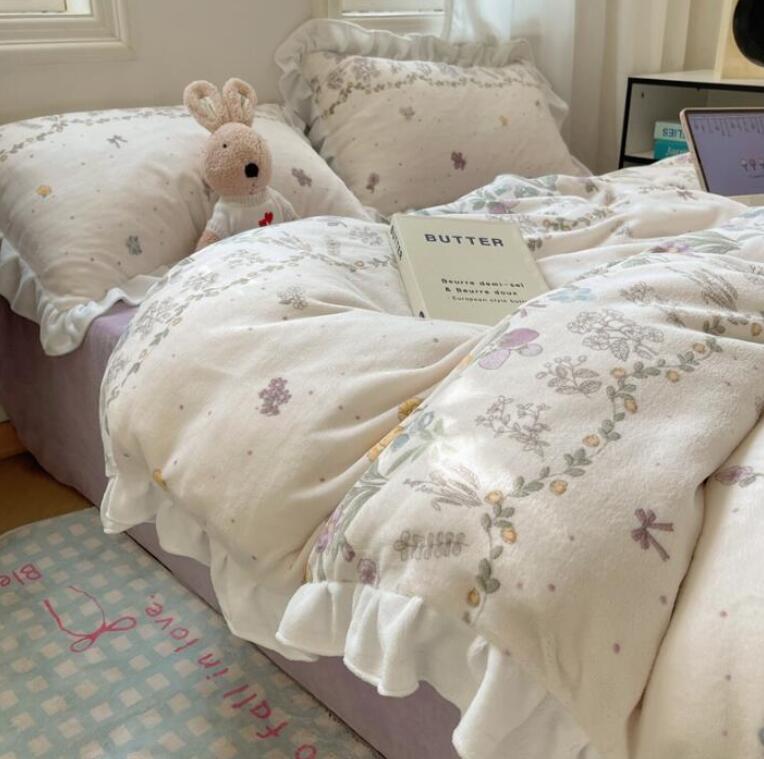 ご来店いただいて誠にありがとうございます。 ★付属品：なし ★カラー：写真より　 ★素材：ポリエステル、その他 ★サイズ（cm）： フラットシーツタイプ 1.5mサイズ用（4点セット） 1点布団カバー：200*230cm 1点フラットシーツ...
