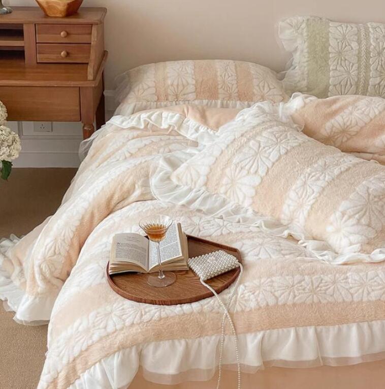 ご来店いただいて誠にありがとうございます。 ★付属品：なし ★カラー：写真より　 ★素材：ポリエステル、その他 ★サイズ（cm）： フラットシーツタイプ 1.5mサイズ用（4点セット） 1点布団カバー：200*230cm 1点フラットシーツ...