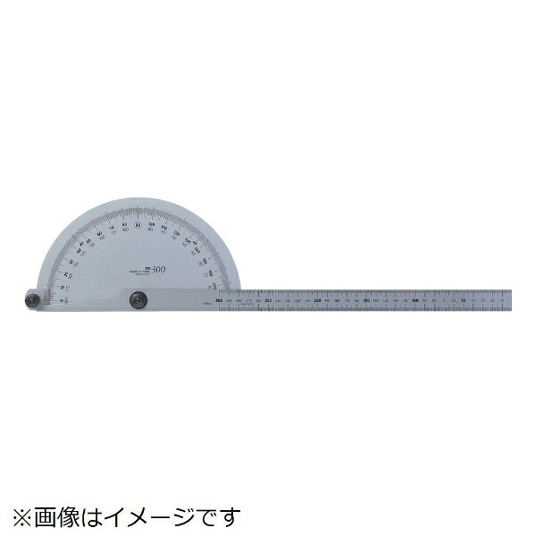 ■竿が固定できます。■表面はシルバー仕上げにより光の反射を抑え、文字が見やすくなっています。【用途】・角度の測定。【仕様】・竿全長（mm）： 634・直径（mm）： 250・竿厚さ（mm）： 2・精度： ±15’・目量： 0.5°