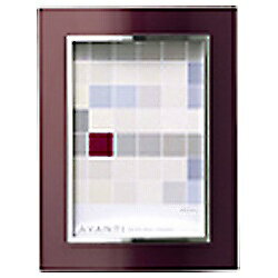 写真を飾る楽しみが増える、おしゃれなインテリアフレームです。 ■材質：アルミニウム・プラスチック