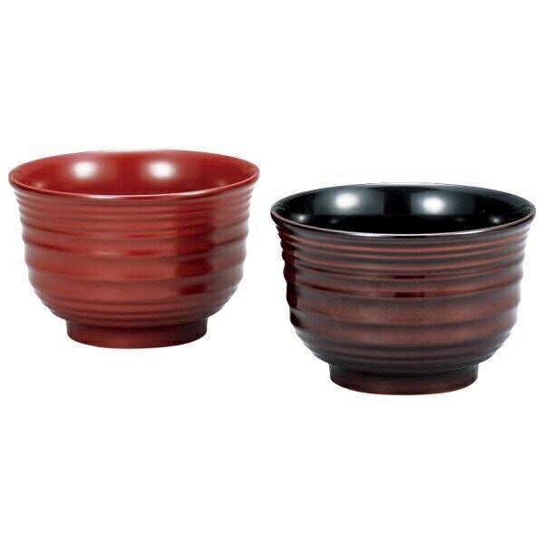 「ウルシ」のつややかな色合いと風合いが美しい、日本の伝統工芸である漆器の汁椀ペアです。古来より伝わる技法で丁寧に作られており、ぬくもりとやさしさを感じられる逸品です。使いやすく、日常使いにも最適。彩り豊かな食卓を演出します。