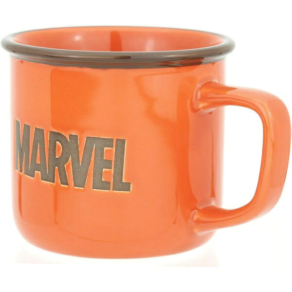 MARVELのロゴ入りのマグカップ。■ギフトやプレゼントにもおすすめMARVELのロゴ入りのマグカップ。普段使いはもちろん、おしゃれなインテリアとしても。■商品について素材の特性上、表面の濃淡・色ムラ、質感やサイズ等に個体差が出る場合があります。