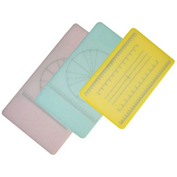 ■目盛り付きの為、簡単にパンやケーキ、又巻き寿司等がお好みのサイズにカットが出来便利です。■積層式(3枚)の為、傷んだり、汚れたら、剥がして1枚で3回使用できるので衛生的でお得です。■両側に目盛り表示の為、裏表両面使用が出来ます (食材によ...