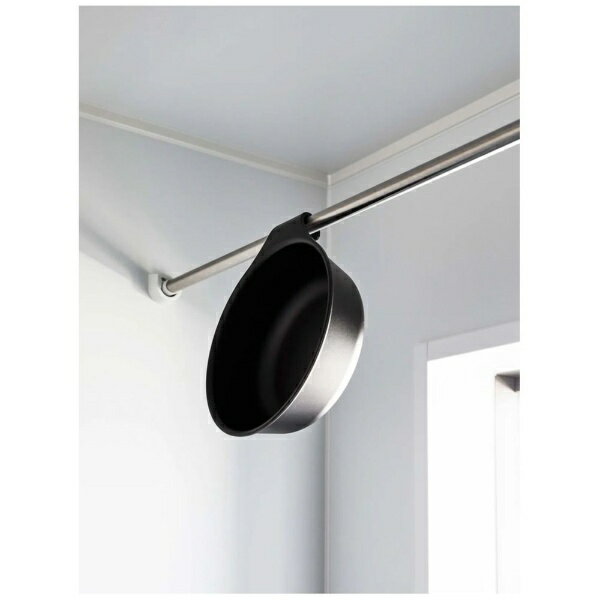 マグネットが埋め込まれているのでお好みの位置につけられます。浴室のタオルバーや浴室扉のハンドル、浴室のランドリーパイプやシャワーフックなどに掛けて収納もできます。■サイズ幅約27.5cm、高さ約8cm（内寸：直径約24cm）