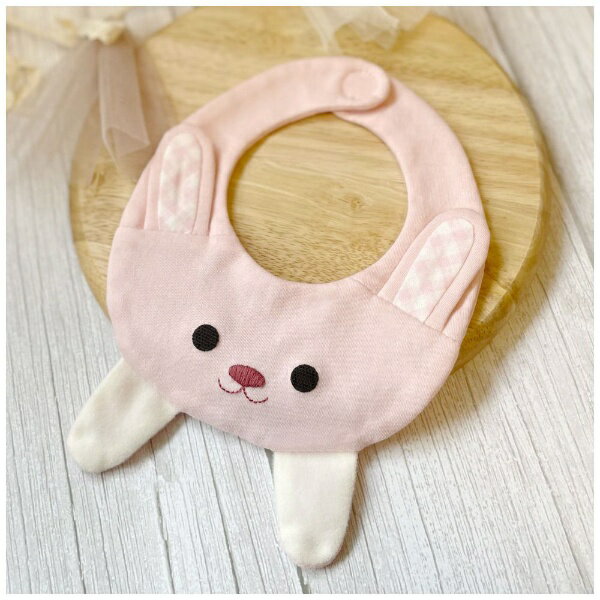 ■カラフルでオシャレが好きなママとベビーが喜ぶキットシリーズです。■かわいいどうぶつなどのオリジナルのベビースタイ（ビブ）が作れるキットです。■生地はノンホルマリンタイプなので、安心してお使いいただけます。※こちらの商品は材料キットで、完成...