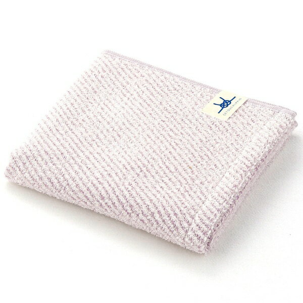 瀬戸内海では、小さな波が浜辺に押し寄せ穏やかな風景を彩ります。ブルーは澄んだ青空を映す水面の様子。パープルは夕日に照らされた幻想的な風景。イエローは瀬戸内海に浮かぶフレッシュなレモン畑をイメージしました。ガーゼパイルの柔らかい肌触りと、絶妙...