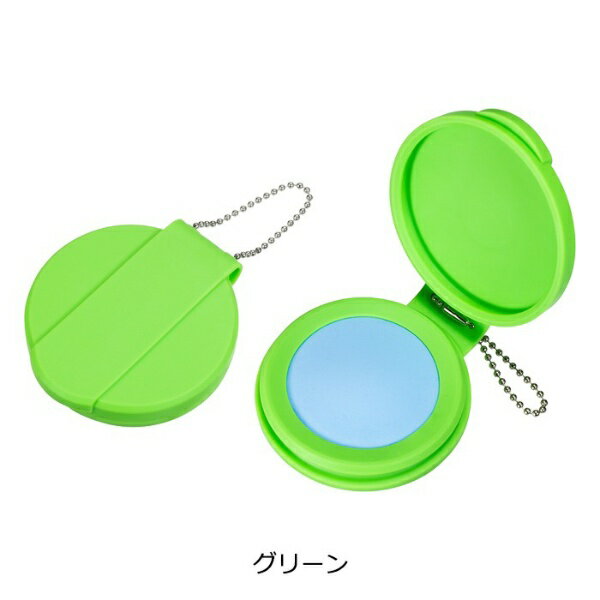 柔軟で弾力性がありソフトな使用感のエラストマー製ケースに超吸水性スポンジを組み込んだ新世代のボール拭きです。コンパクト設計なのでポケットに収納したり、パターカバーホルダーに取り付けてご使用いただけます。※スポンジは乾燥状態では使用しないでく...