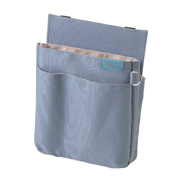 ・本体サイズ：H205×W150×D40mm、110g・包装：（紙ヘッダー）H260×W165×D50mm、151g・材質：(本体)ポリエステル、PVC、(ベルトループ)PP、(カラビナ)アルミニウム、鉄