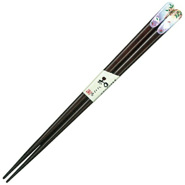 頭の部分が斜めにカットしてある「天削（てんそぎ）」の形のお箸。斜めに削った部分に細かな柄が華やかに映えます。日本の美しい四季とかわいらしいうさぎのコラボレーション。箸先には滑り止め加工が施されています。日本のおみやげ品としても人気です。■商...