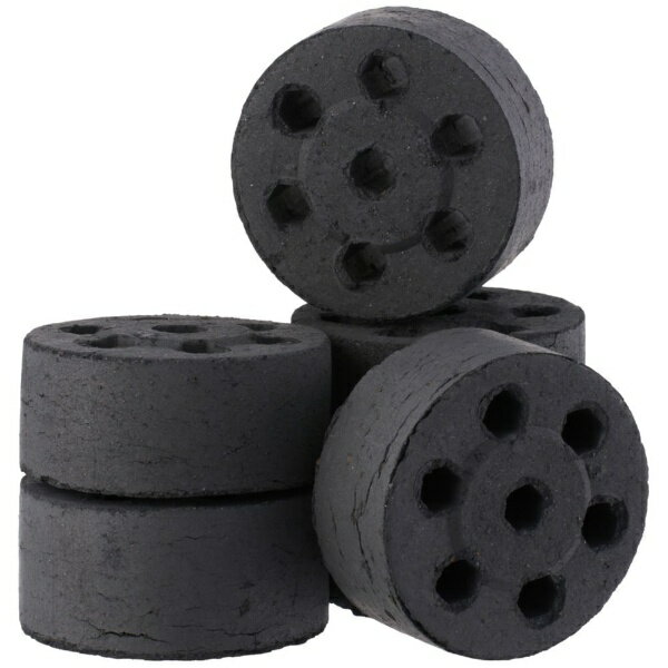 簡単着火約1分！高火力・長時間持続でおいしくエコロジーヤシガラ廃材を再利用した、地球にやさしいヤシガラ成型炭。平たく成型したココナッツチャコールに通風孔を開け、さらに片側を凸面にしたことで、平面に置いても炭の下に空気の通り道を確保し、燃焼効...