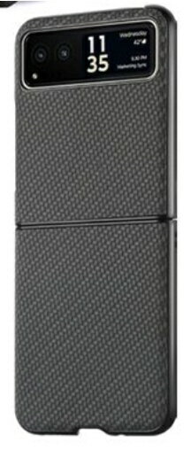 本体のシャープなデザインを活かすシンプルなケース。傷や汚れにも強い素材です。