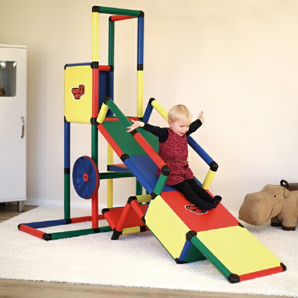 乳幼児期のからだの発達に必要なジャングルジム機能が備わる、世界初のシステム家具「クアドロ」。頑丈なチューブ管とコネクターを親子で自由に組み替え、テーブルやイス、ベンチ、棚といった実用的な道具から自分だけの秘密基地までつくって楽しめます。タイ...