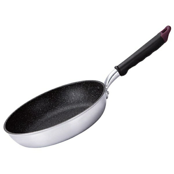 熱変形に強いアルミキャスト製のフライパンです。全面均一加熱で、食材を美味しく調理できます。軽くて扱いやすいのも魅力です。ガスコンロ、ラジエントヒーター、ハロゲンヒーター、エンクロヒーター、シーズヒーターに対応しています。（IH