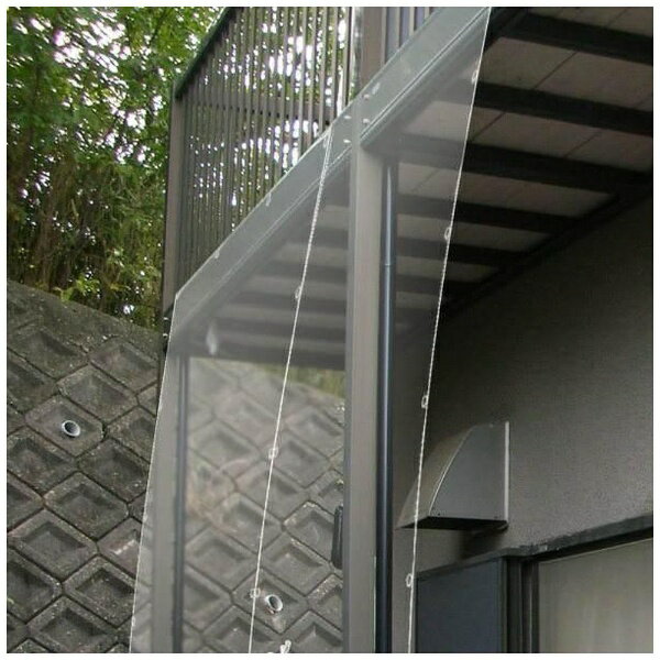 ■室内だけでなく、屋外での雨除けや風除けにも使える透明な間仕切りシートです。■大きさは畳約2畳、厚みは約0.02cmです。■周囲のハトメ穴は約30cm間隔で24個あります。■洗濯物の雨除け、軒先やベランダの雨除けや風除け、目隠しにもぴったり...