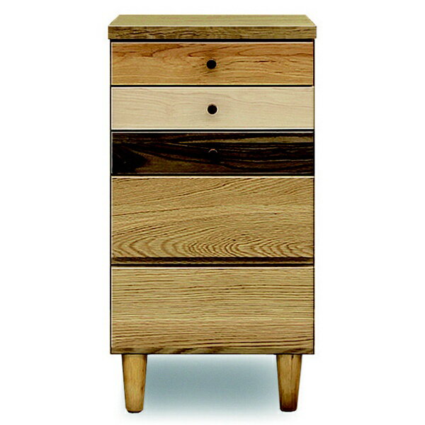 前板天然木を使用したグラデーションが楽しめるシリーズです。■スリムがチェストで、場所を選ばず置けて使用できます。引出しは箱組です。■天板は、ホワイトオーク突板仕上げです。脚付きで脚の高さは12cmです。■背面も化粧板仕上げです。