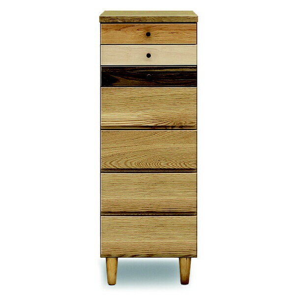 前板天然木を使用したグラデーションが楽しめるシリーズです。■スリムがチェストで、場所を選ばず置けて使用できます。引出しは箱組です。■天板は、ホワイトオーク突板仕上げです。脚付きで脚の高さは12cmです。■背面も化粧板仕上げです。