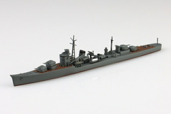 アオシマのウォーターラインがより精密になってリニューアル！！■主砲、機銃や艦載艇などの艤装パーツを新たに考証し、設計。金型にはスライド機構を多数設けることにより、1/700スケールの緻密さを正確に再現しました。より精密に生まれ変わったウォー...