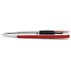 ■紙・ビニール・段ボール等の切断に。 ■アルミダイキャストボディ。 ■適合替刃： SK11カッター替刃小（市販のS型刃（9mm幅）も使えます）。