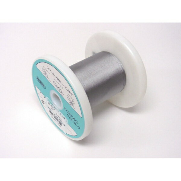 刃はハマグリ研ぎで食い込みがよく、裏透き加工で切断時の抵抗を逃がします。裏刃には樹木のヤニが付きにくい押し加工が施されています。細身で長刃180mmの短柄タイプで、全長550mm、重量770gです。