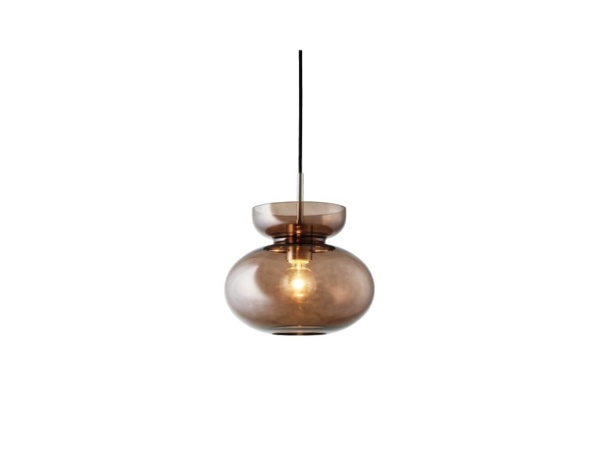 ■電球：ボール形LED電球E26/60W相当(電球色)×1灯付 ■素材：スチール、ガラス ■点灯：壁スイッチ式(点灯→消灯) ■サイズ：全体 φ28×H30cm、セード φ28×H23.5cm ■コード調整：全高50〜122cm ■重量：2...