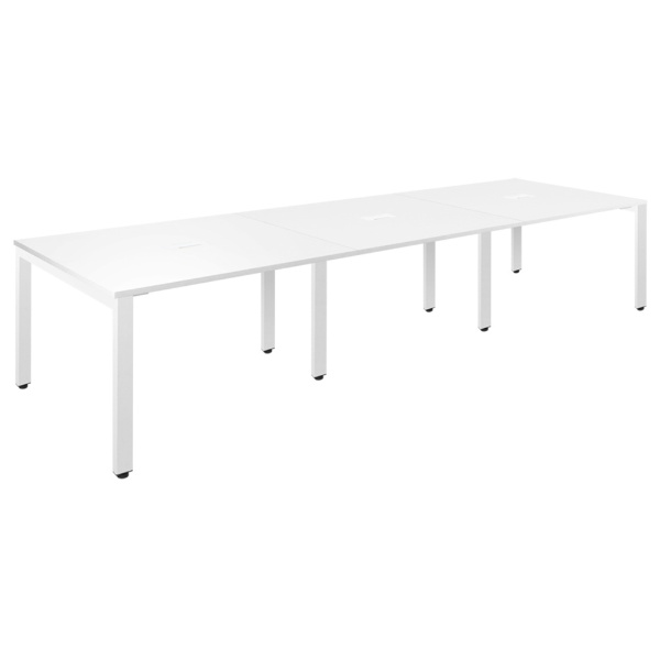 オフィスワークに必要十分な機能性を備えた、フリーアドレス用テーブルのワイド3600mmタイプです。フリーアドレスタイプのデスクを活用した、固定席を作らない新しいワークスタイルでは、毎日違う席で作業をすることになりますので、組織の流動化が図れ...