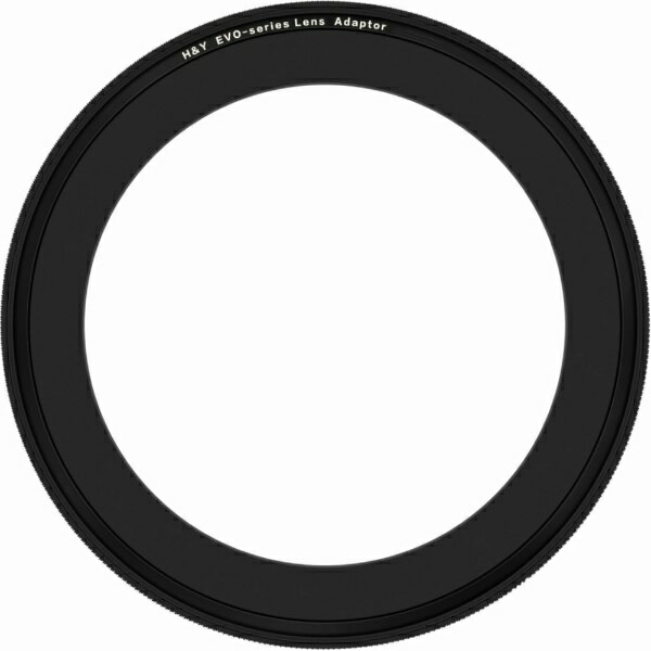 【製品特徴】■瞬時な着脱のマグネット式アダプターリングに加えステップアップリングとして使用できます。■別売のEVOシリーズ及びマグネット式のフィルター、レンズキャップが装着できます。■薄枠設計で一般的なステップリングと比べて広角でもケラレに...