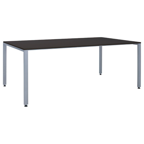 前板は天然木を使用した渋い色合いのスリムチェストシリーズです。■天板、側板は突板を使用しています。サイズ、高さ、合わせて12アイテムの中からお部屋に合わせて選べます。■引出しは箱組です。背面も化粧板仕上げです。