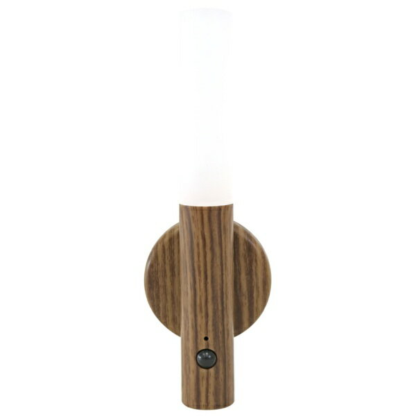 マグネット・両面テープの2WAY取付。手に持って懐中電灯にもなる。【仕様】明暗センサー搭載。USB充電式［付属品］USBケーブル、両面テープ