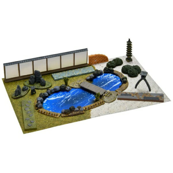 ジオラマシートが付属になってリニューアル！土塀、竹垣、小橋、生垣、菖蒲、石畳、池の淵4種 ×各2、石灯籠、庭石、ジオラマシートのセットです。付属のジオラマシートに小物を置くだけでミニジオラマが完成します。※画像はイメージです。商品の仕様は予...